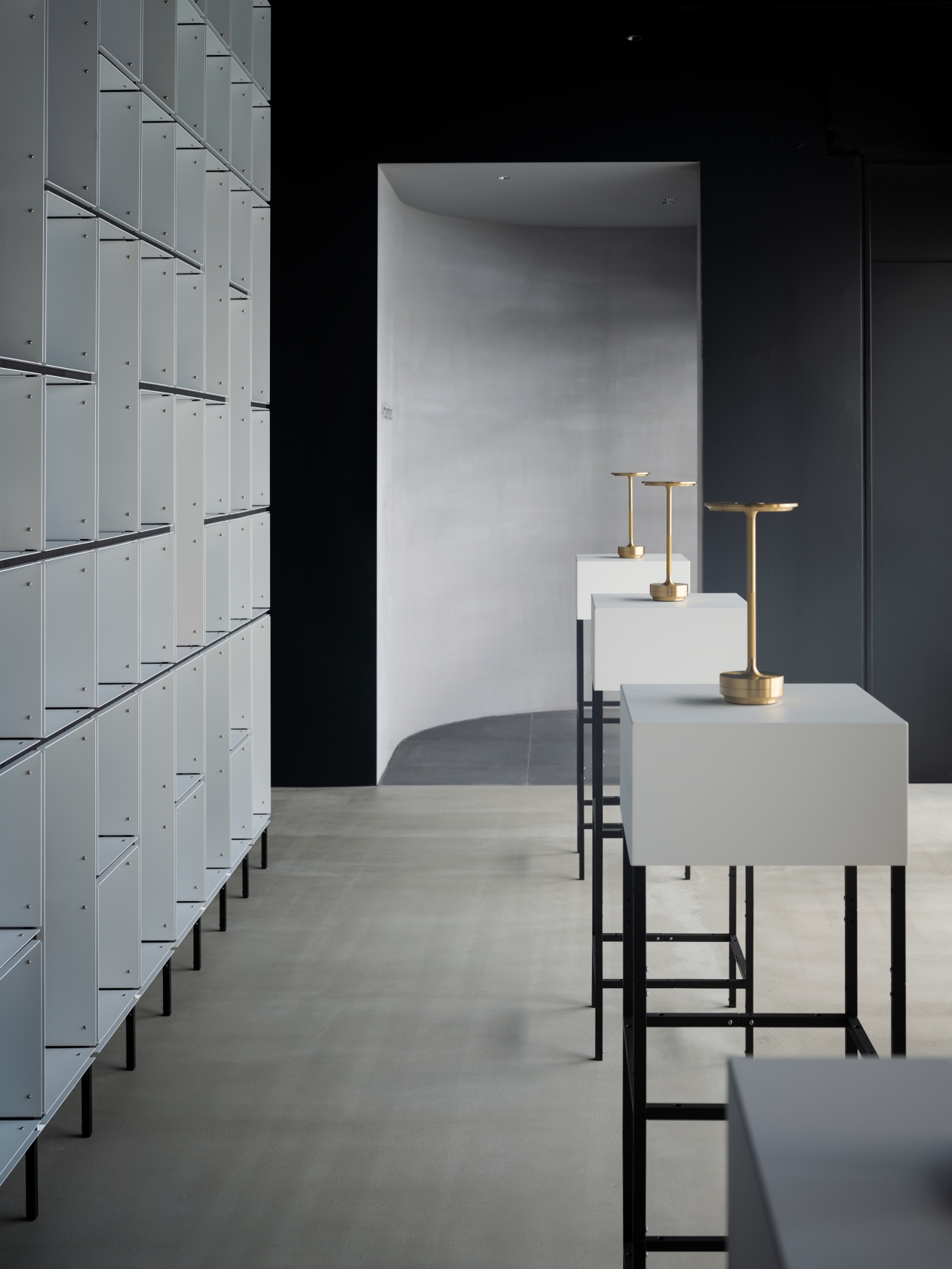 Ambientec Gallery Tokyo｜2025｜PORTFOLIO｜Oniki Design Studio - 鬼木デザインスタジオ〈ODS〉